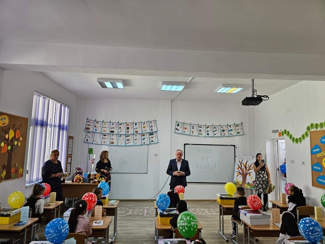 Se acordă primele de carieră didactică și primele de carieră ...